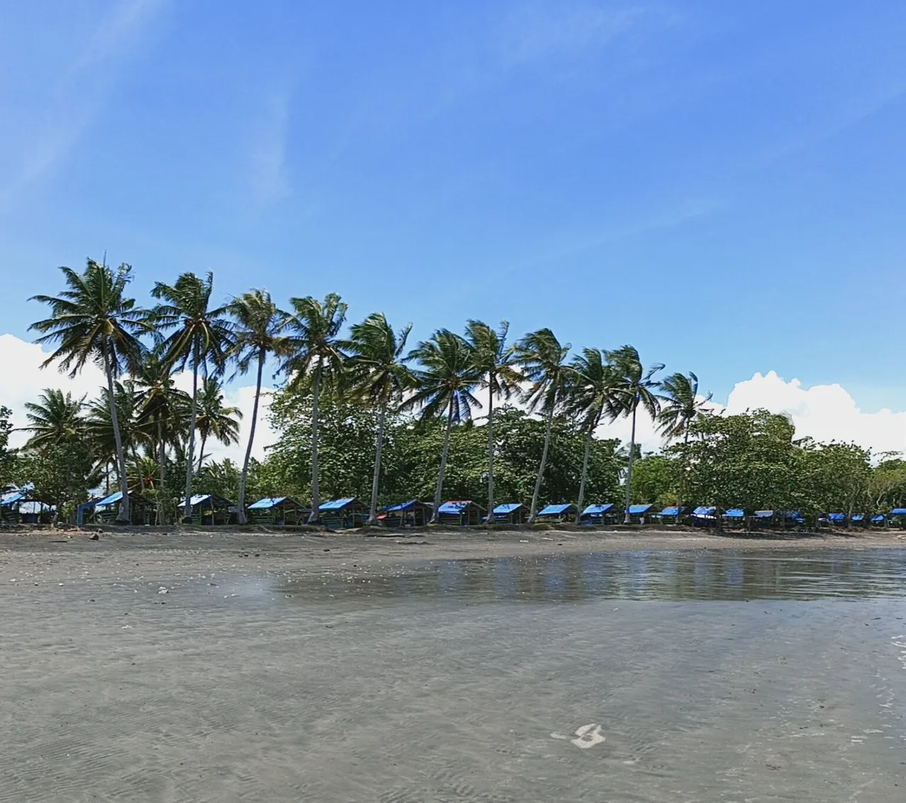 Holiday getaway at Kawas Beach Resort