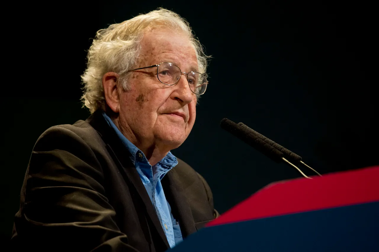 A gramática generativa transformacional de Noam Chomsky. #Filosofia...