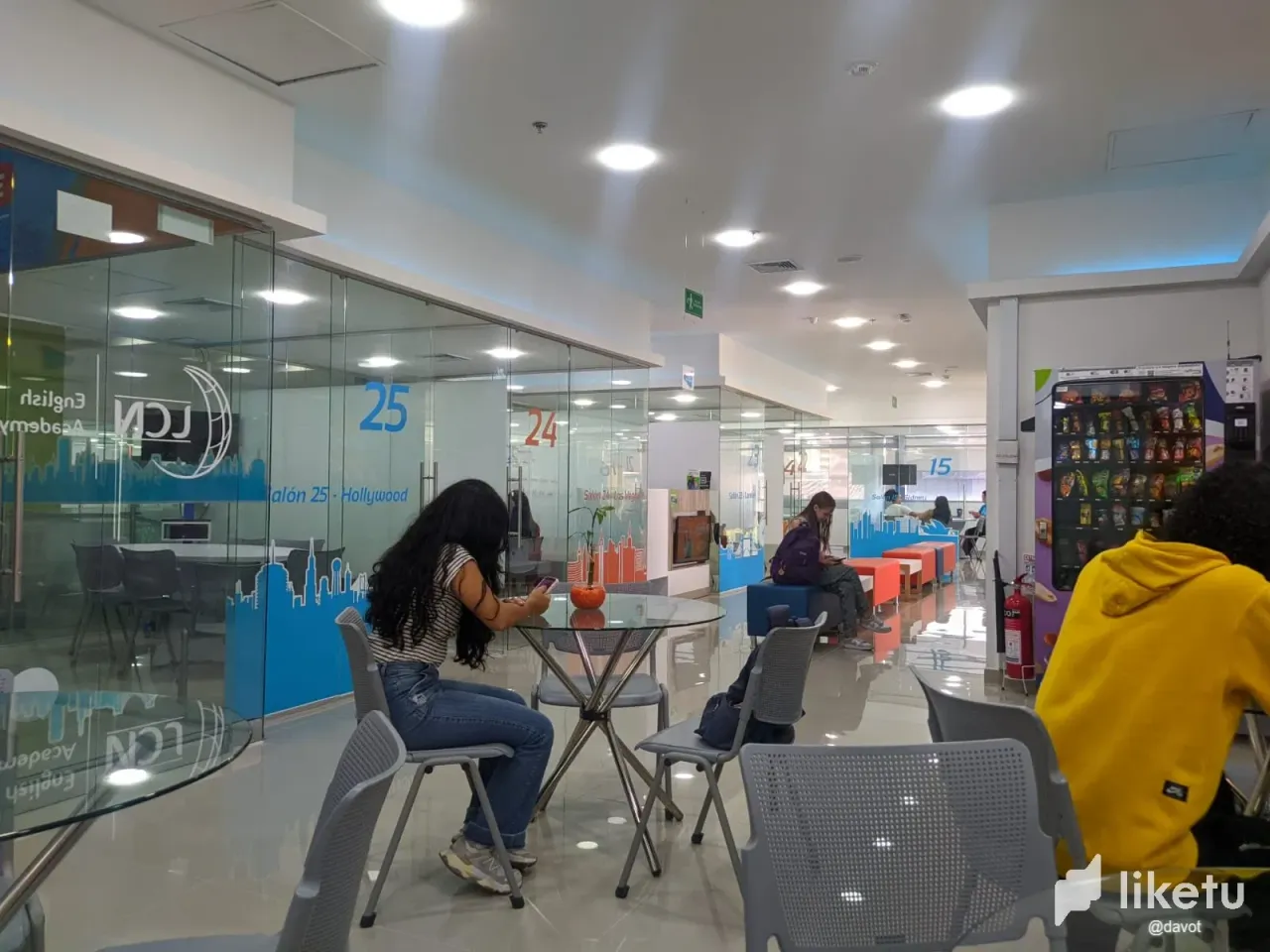 HiveAroundTheWorld #3 DAILY ROUTINE ️