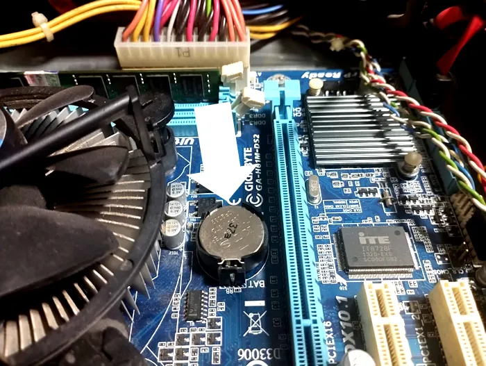 Basic troubleshooting - replacing your CMOS battery (part 1)