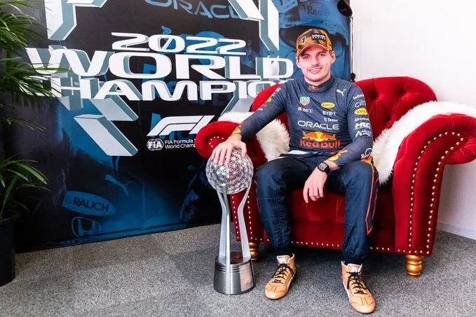 [ENG/ ESP] Max Verstappen: Two-time Formula 1 champion / Max Versta...