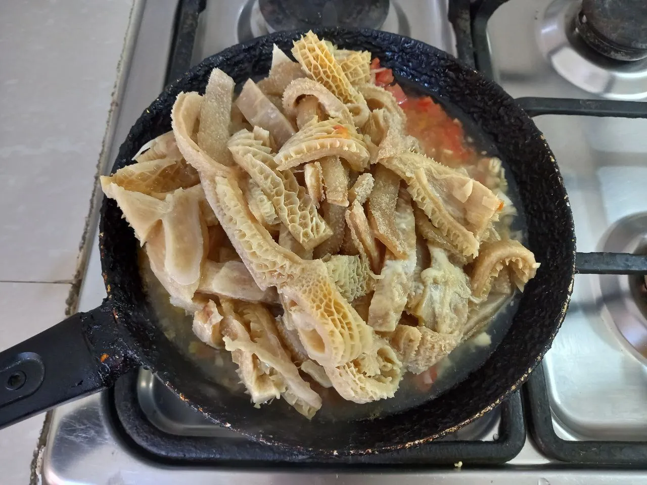 Deliciosa panza de res guisada | Delicious stewed beef belly