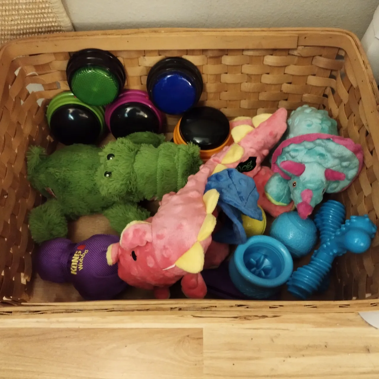 I Am Alive And Plugging Along