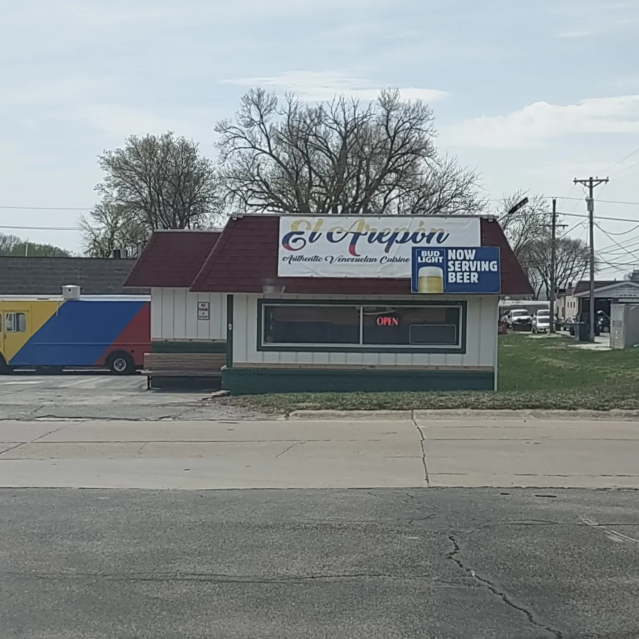 El Arepon Venezuelan Food