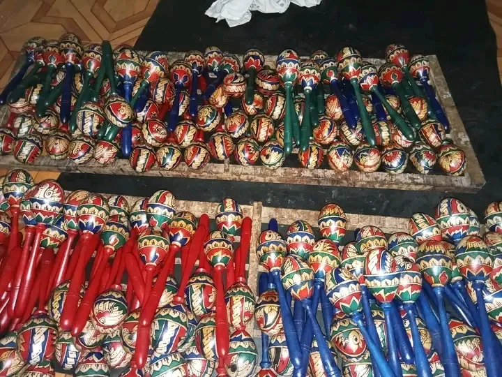 The art of making "Gasing" toys traditional with many children