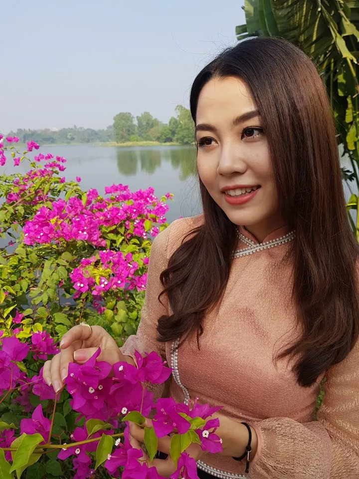 A Burmese Famous Song and Singer and Playing in Rising Star Game......