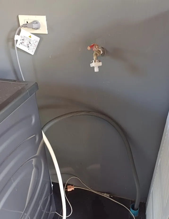 Bodgit and Scarper's 10 Minute DIY Jobs #1 - Tap Tap