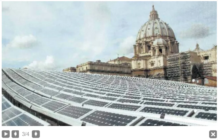 Pope Paul VI Audience Hall: Snake Bite in Vatican City + St. Pete...