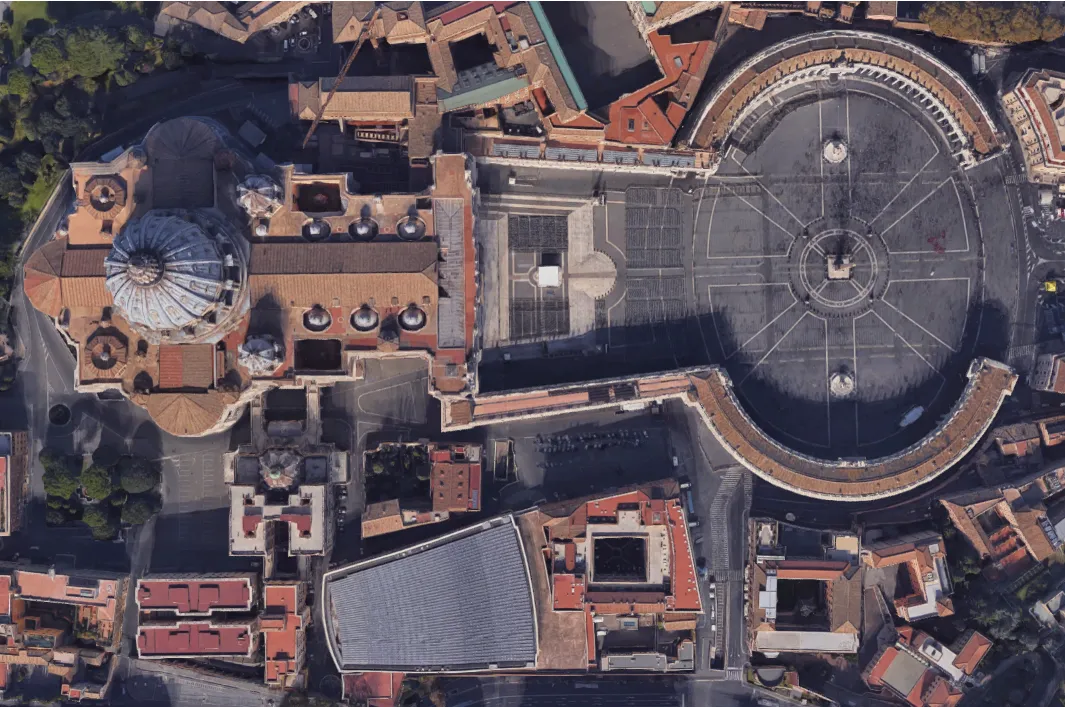 Pope Paul VI Audience Hall: Snake Bite in Vatican City + St. Pete...