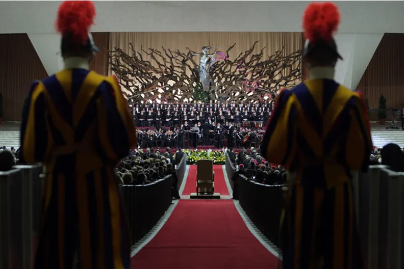 Pope Paul VI Audience Hall: Snake Bite in Vatican City + St. Pete...