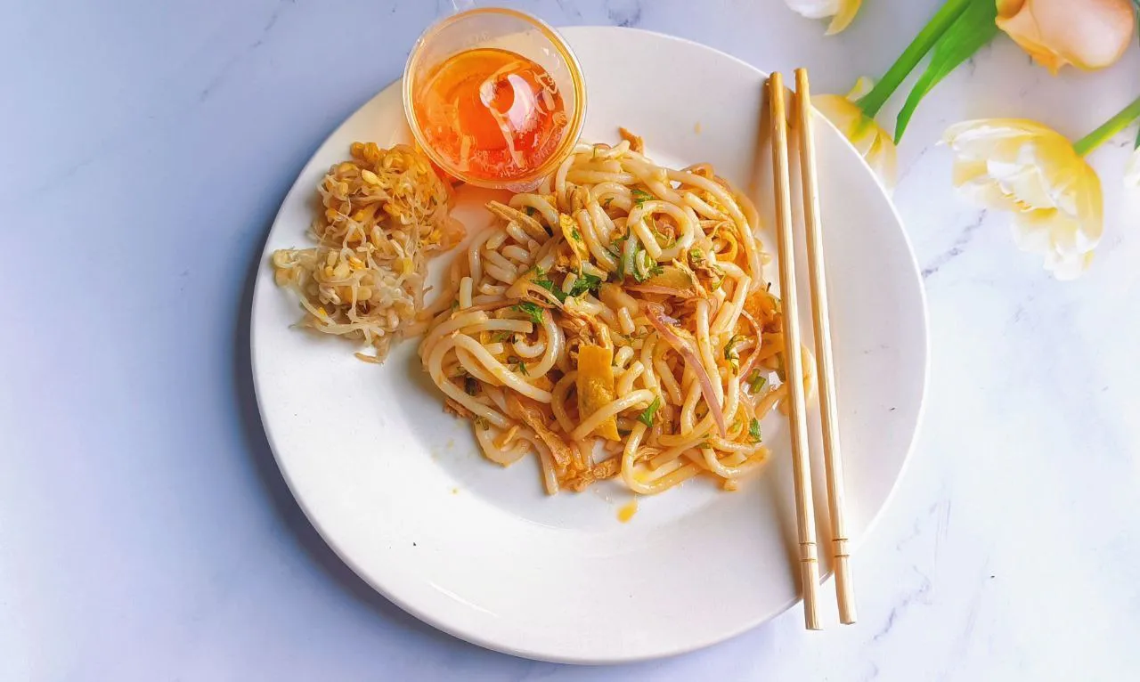 🍝Burmese traditional breakfast (Nan Gyi Thoke)🍝