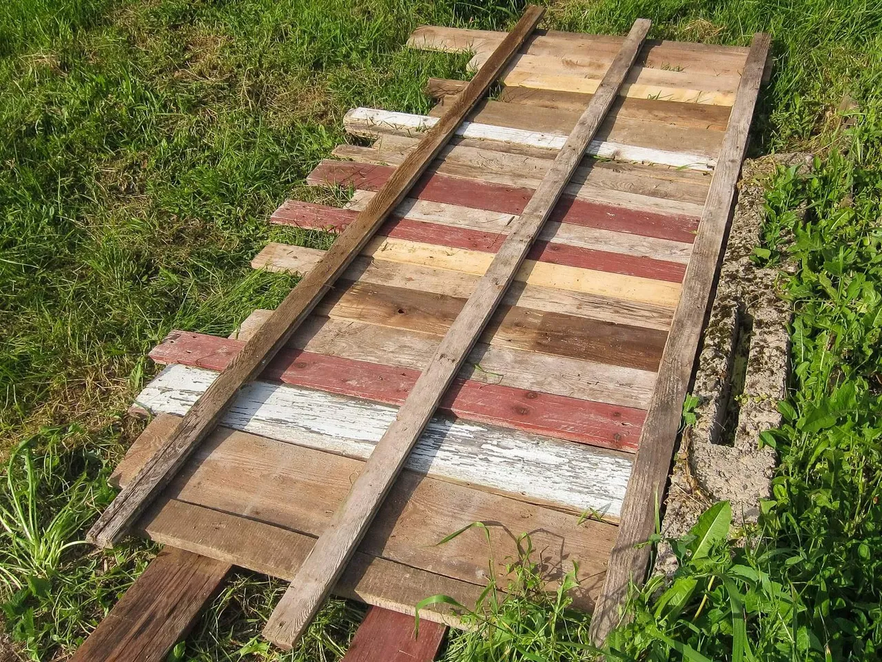 Scrap wood for a new table