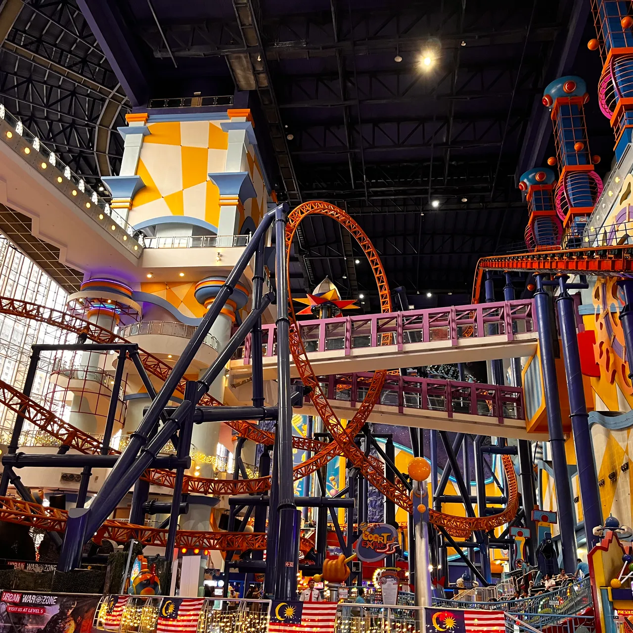Indoor Rollercoaster and Thean Hou Temple