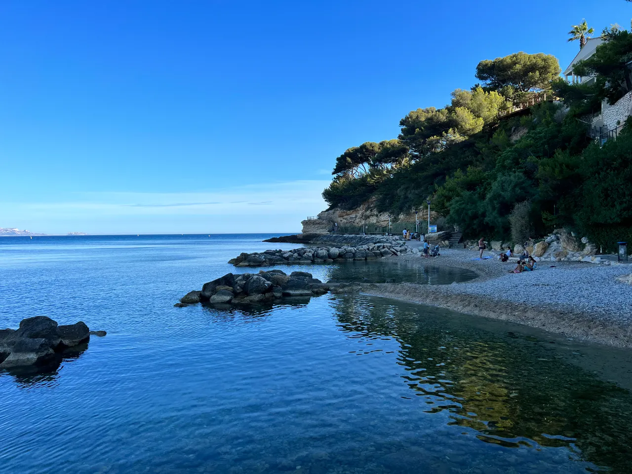 On carry le rouet Harbor - Sur le port de carry le rouet (ENG/FR)