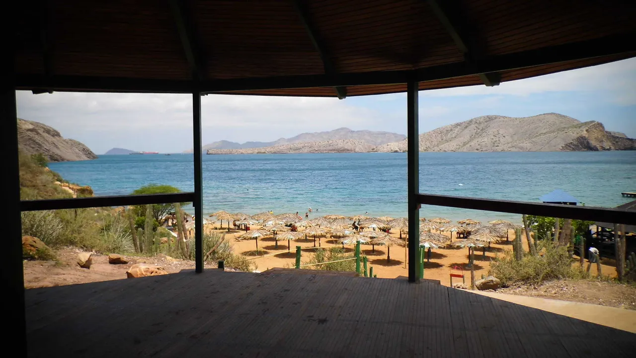 Enjoying El Saco Beach / Disfrutando de Playa El Saco