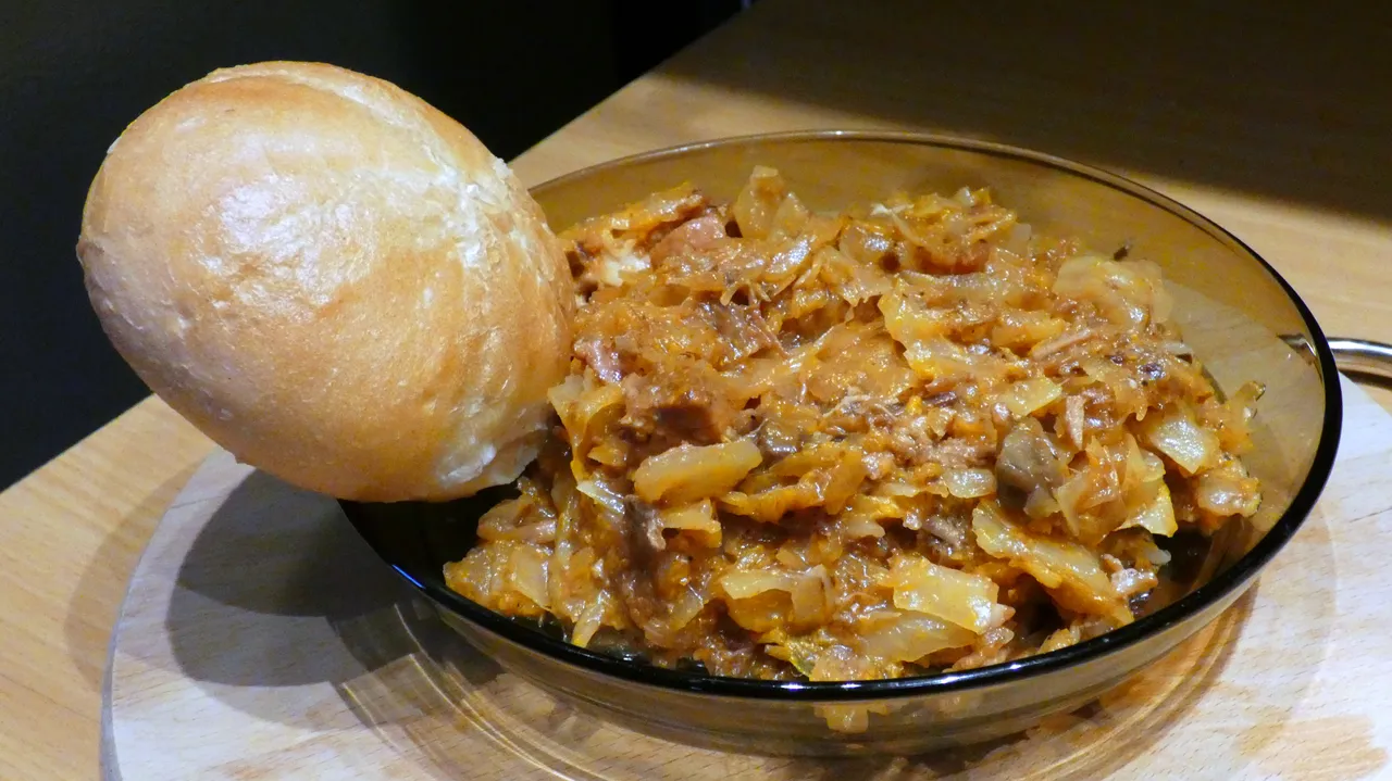 Ukrainian beer "Lvivske 1715" and Polish "bigos" - is it an explosi...