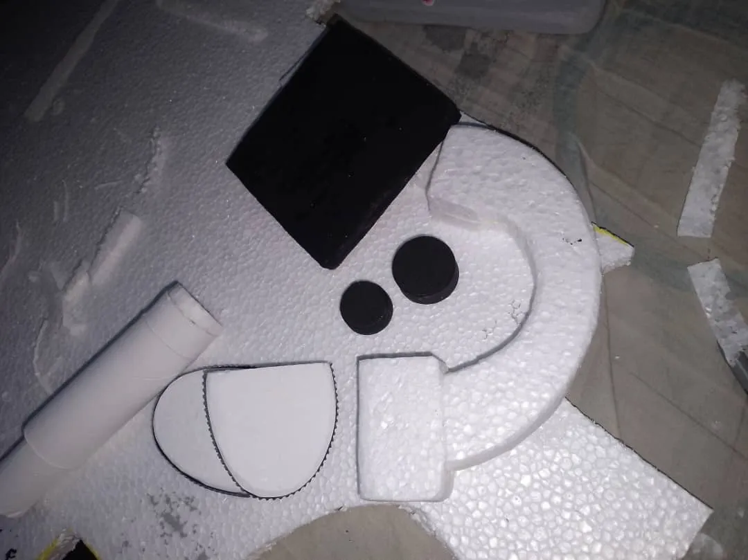 Optical Microscope Model Made of Foami /Maqueta de Microscopio Ópti...