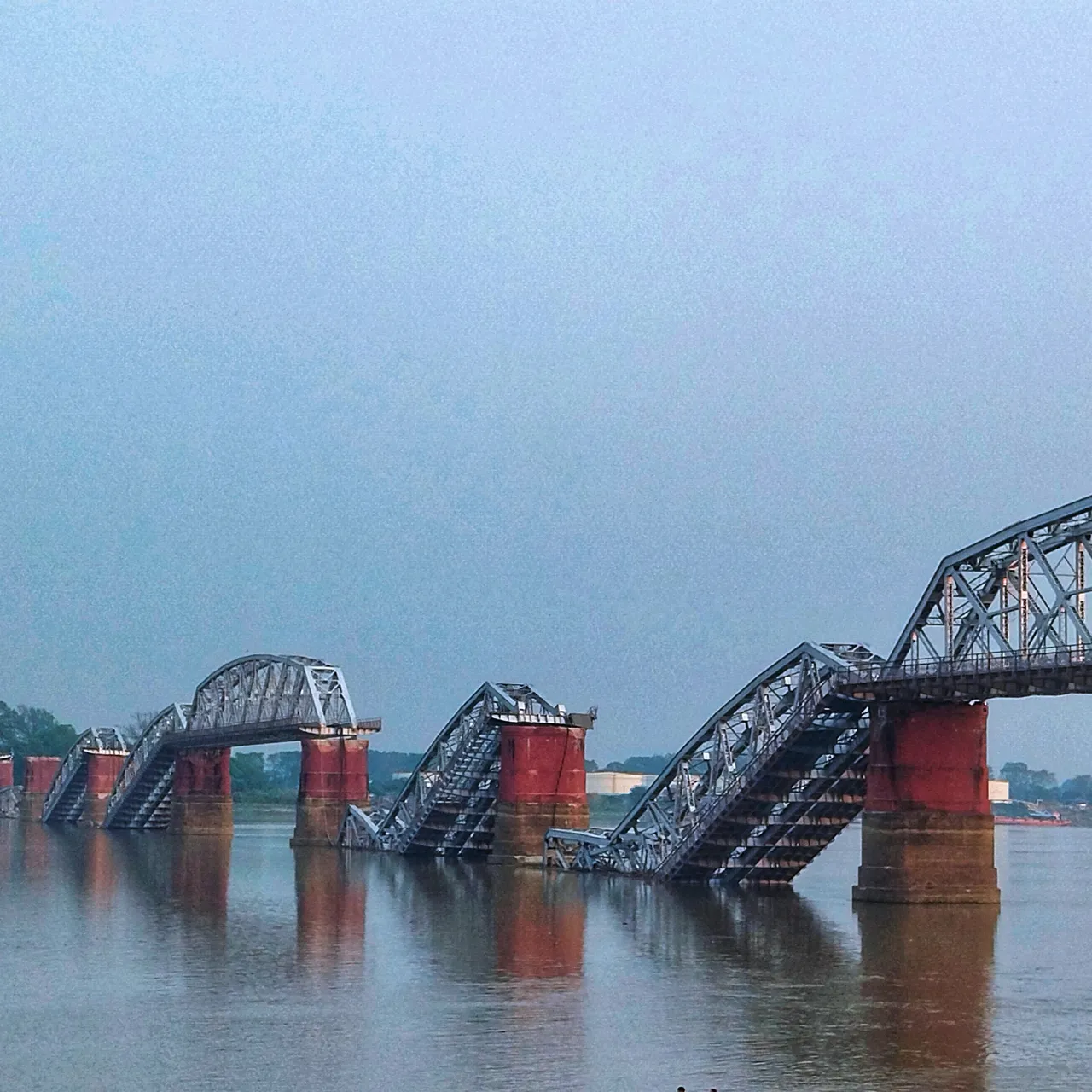 My Entry For Reflection Hunters Contest Round 221/Broken Bridge