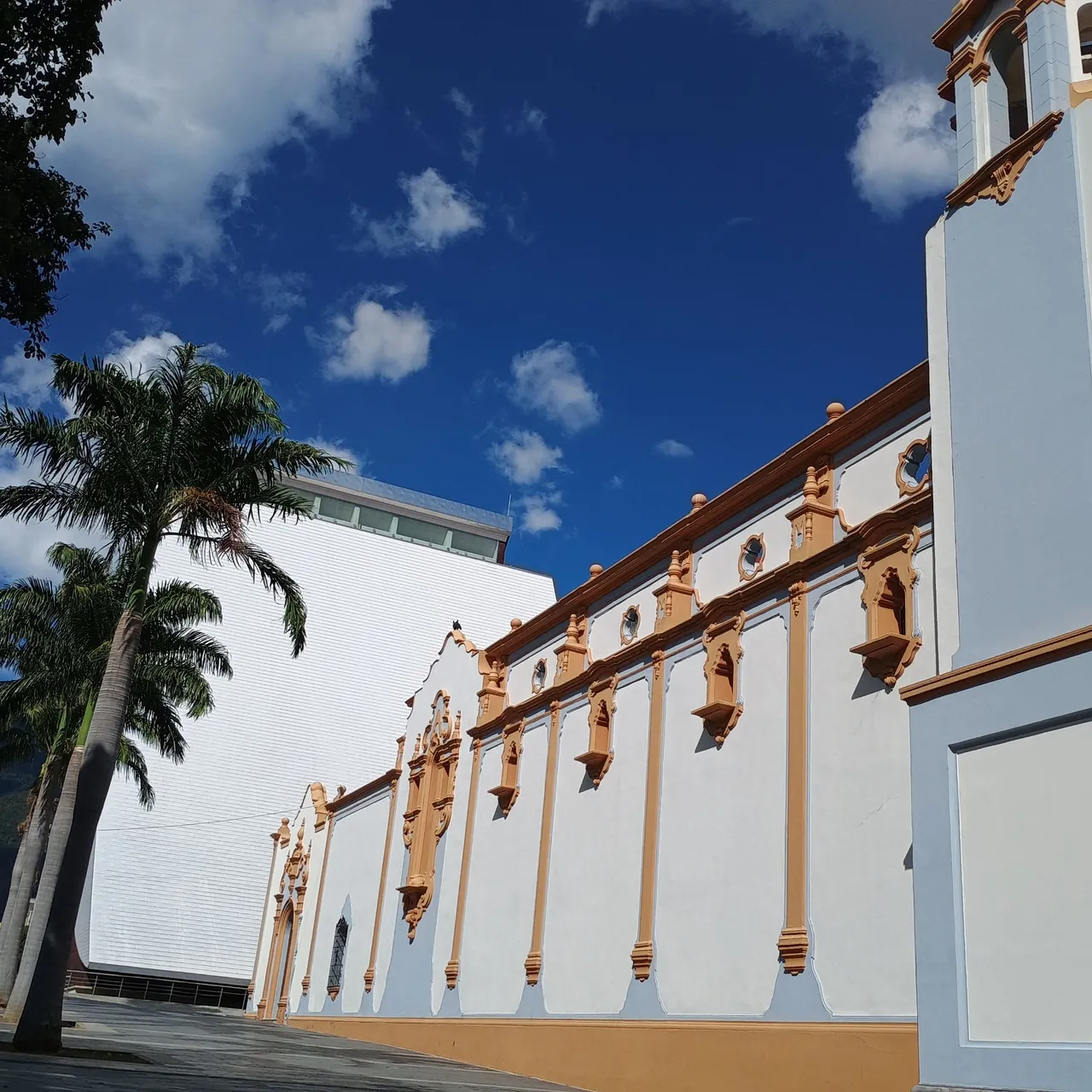 Picking up a Battery and Visiting Venezuela's Most Sacred Historic ...