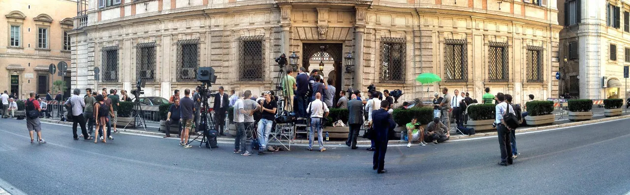 LA VITA DI UN CAMERAMAN - CAPITOLO 4 - LE MANIFESTAZIONI E LA GUERR...