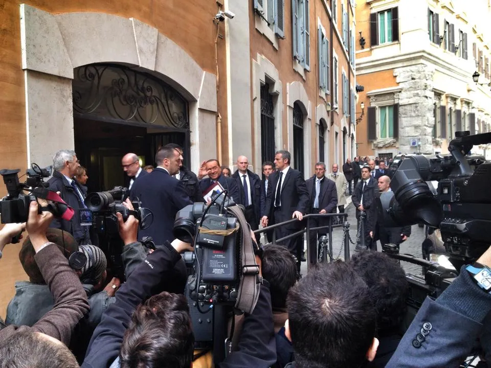 LA VITA DI UN CAMERAMAN - CAPITOLO 4 - LE MANIFESTAZIONI E LA GUERR...