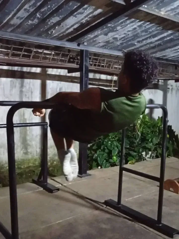 Entrenamiento dedicado a fortalecer el Victorian Lever en barra 🔥 ...