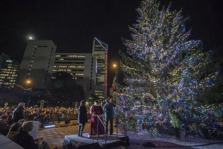 4 people shot at Christmas tree lighting ceremony in Charlotte, Nor...