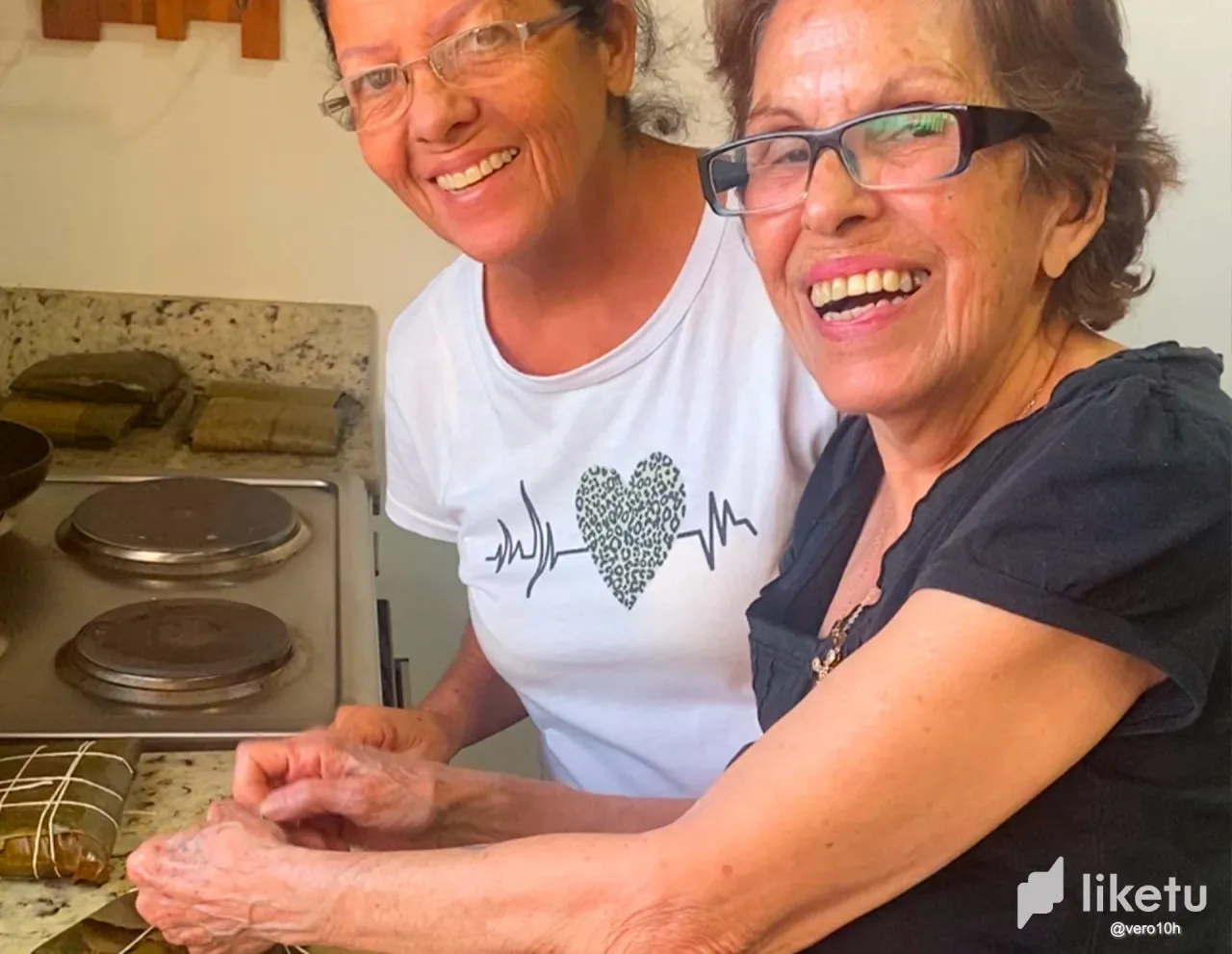 Family Sunday Making Hallacas Venezuelan 🎄💕 - Eng&Esp