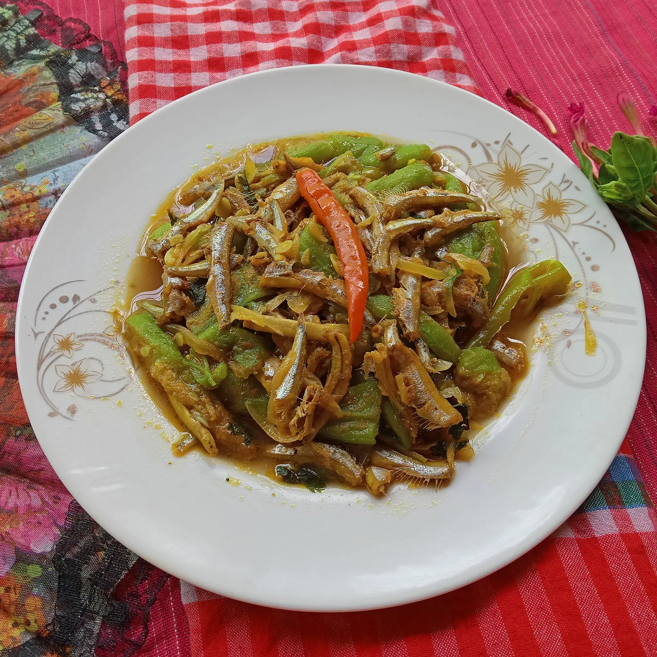 Small Chela Fish recipe with Sponge Gourd