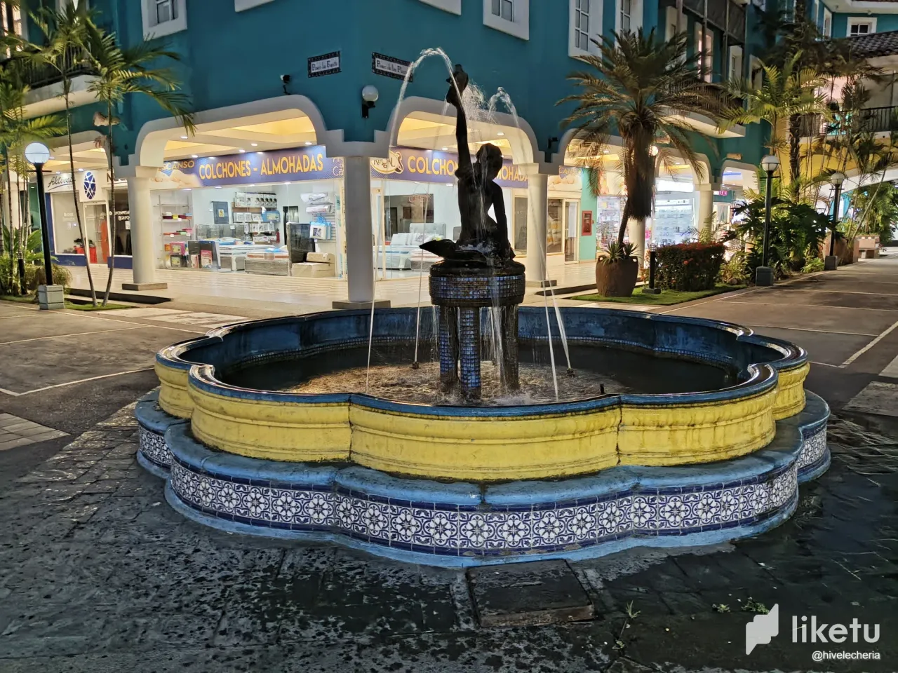 Plaza mayor, el lugar más emblemático de Lechería| Plaza mayor, the...