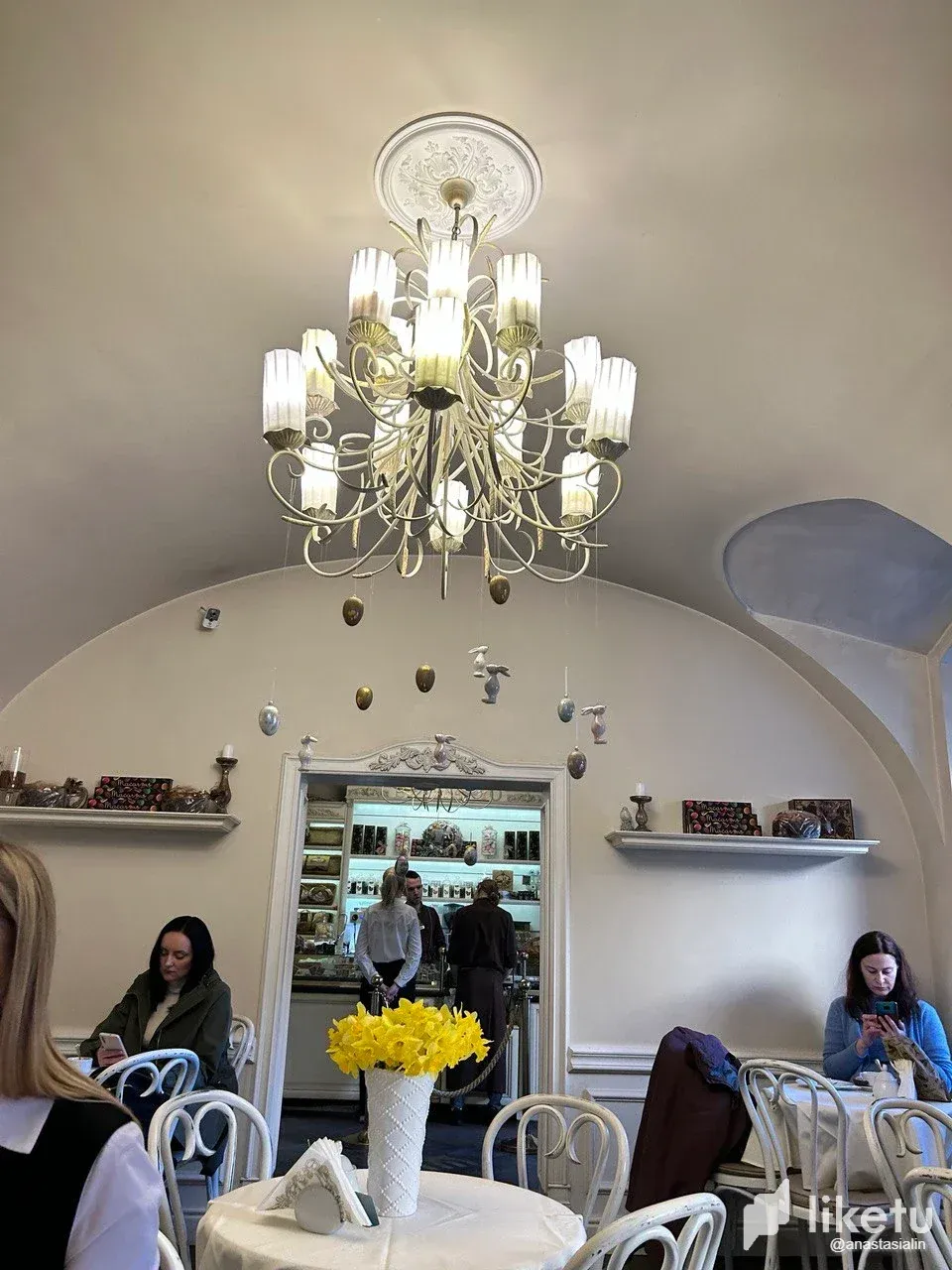 Coffee break in Uzhhorod/Кавовий брейк в Ужгороді (UA/EN)