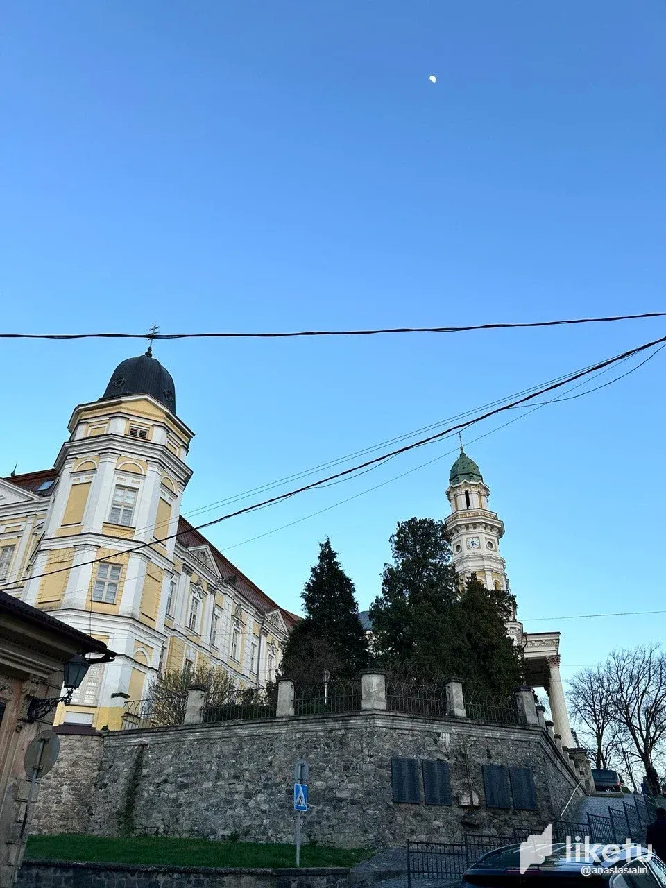 Coffee break in Uzhhorod/Кавовий брейк в Ужгороді (UA/EN)