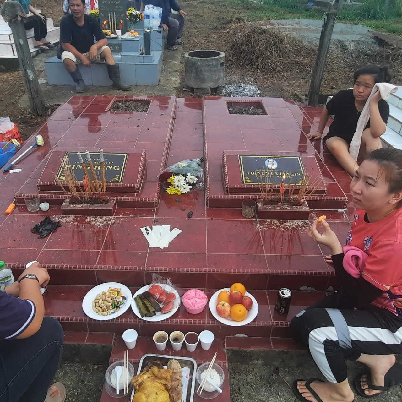 Family Gathering During Ching Ming Festival
