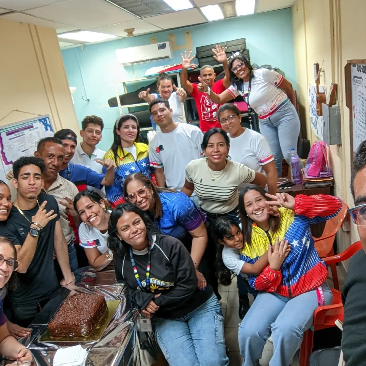 Los cumpleañeros del mes de enero en mi trabajo!January birthday ce...