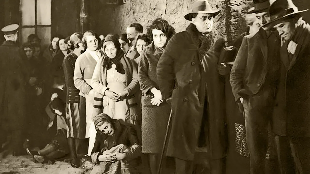 Film Review: The Joyless Street (Die freudlose Gasse, 1925)