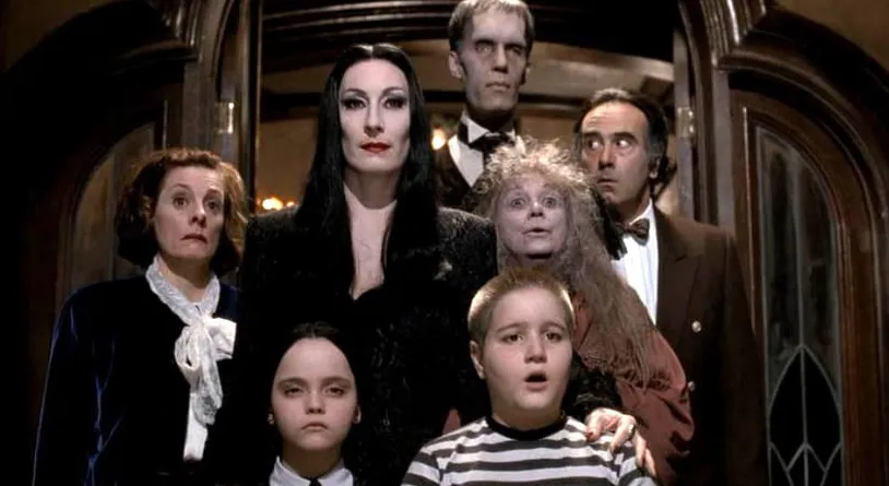 Addams Family - Sequence and evolution (Review) [ENG-ESP]