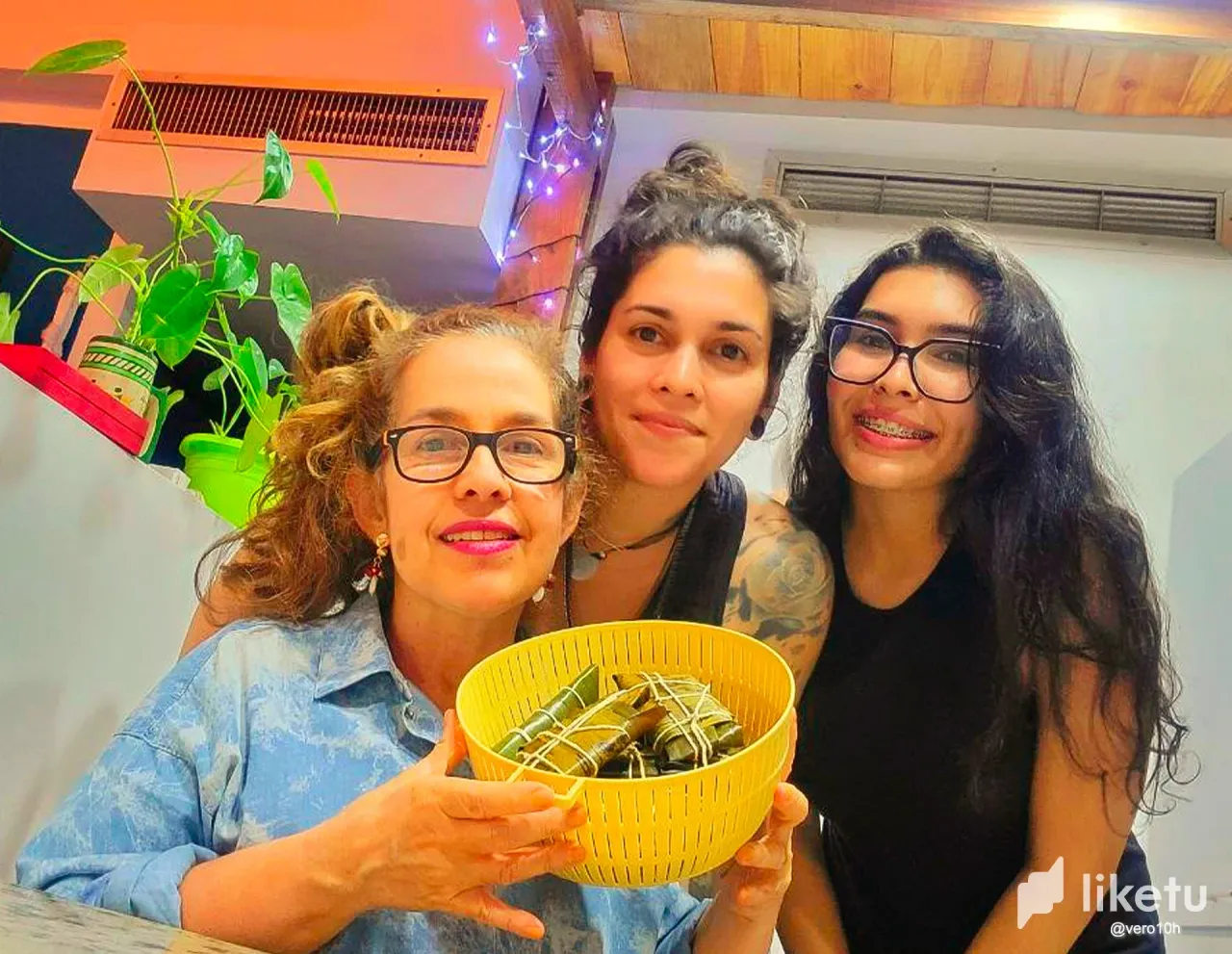 Family Sunday Making Hallacas Venezuelan 🎄💕 - Eng&Esp