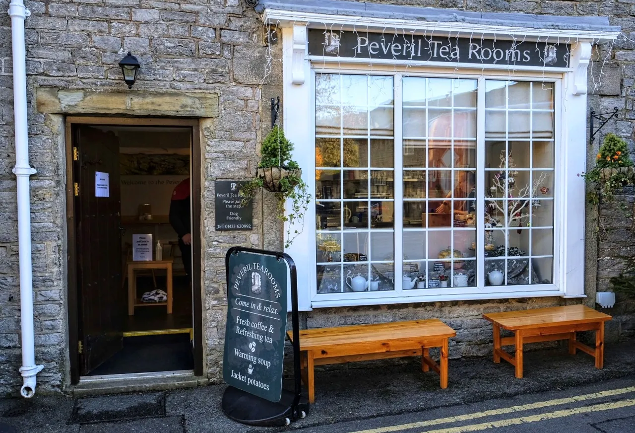 Coffee at the Peveril Tea Rooms