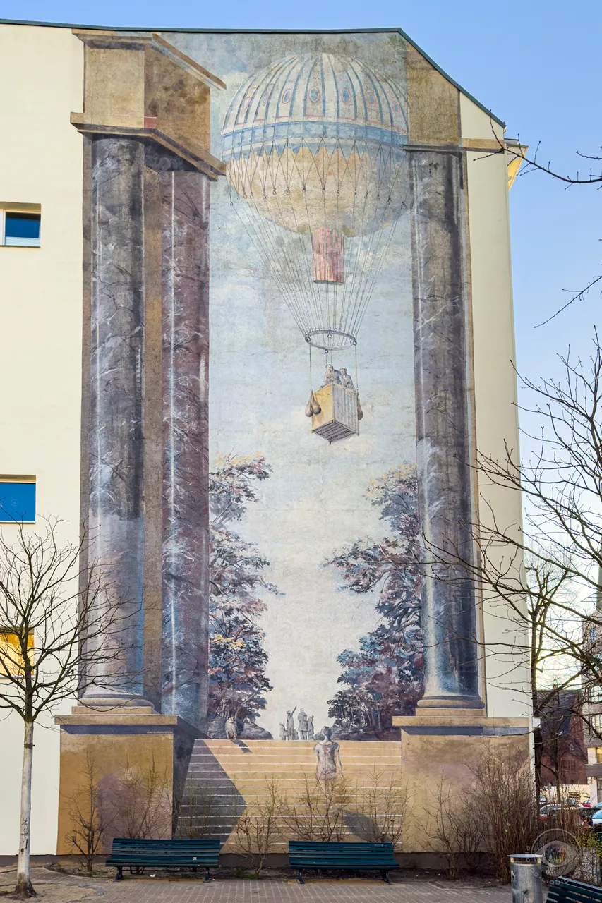 Another Great Big Gert Neuhaus Mural in Berlin