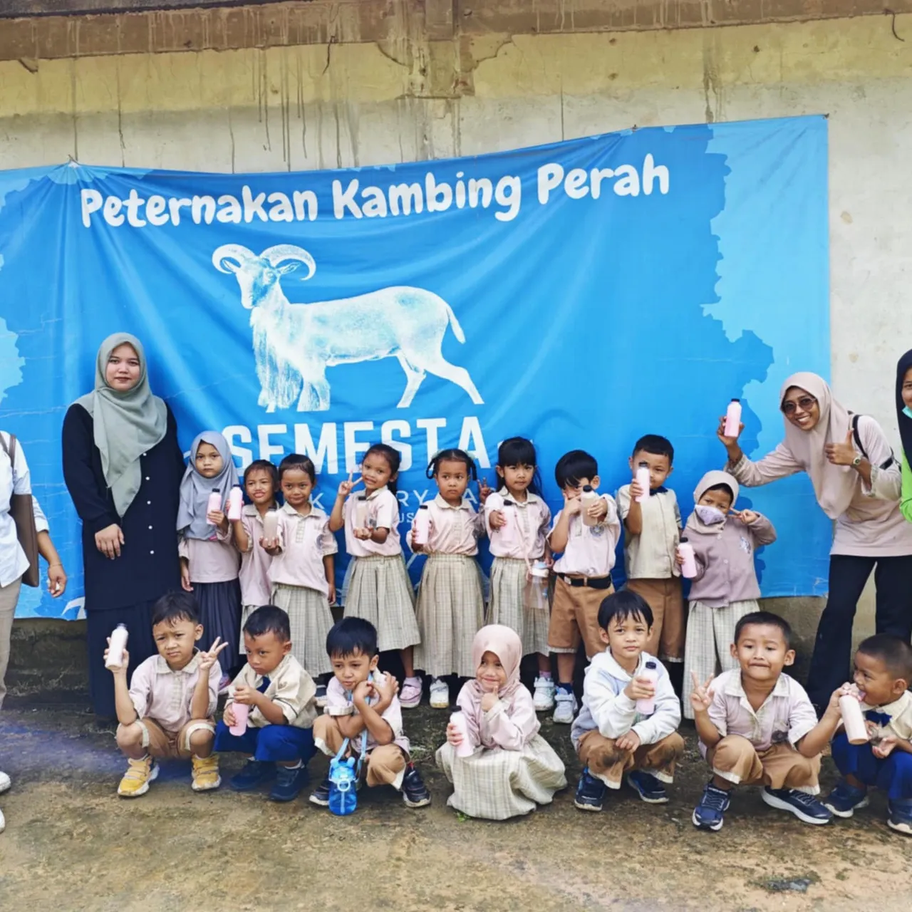 How They Are (Children) So Happy When Visiting Semesta Farm
