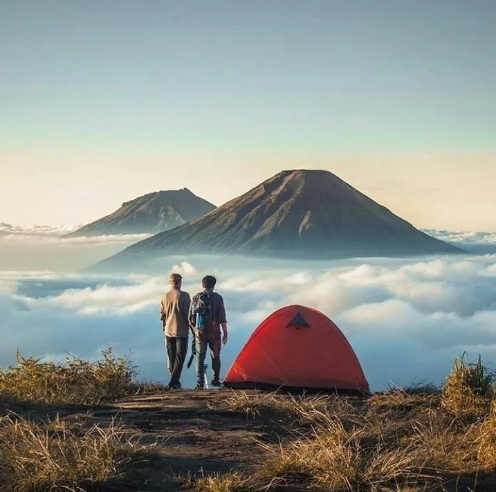 10 THE HIGHEST MOUNTAIN IN INDONESIA