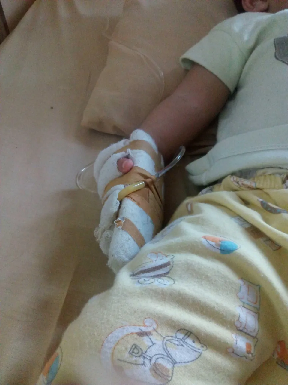 How do handle the spasms a baby fever? (Bilingual)