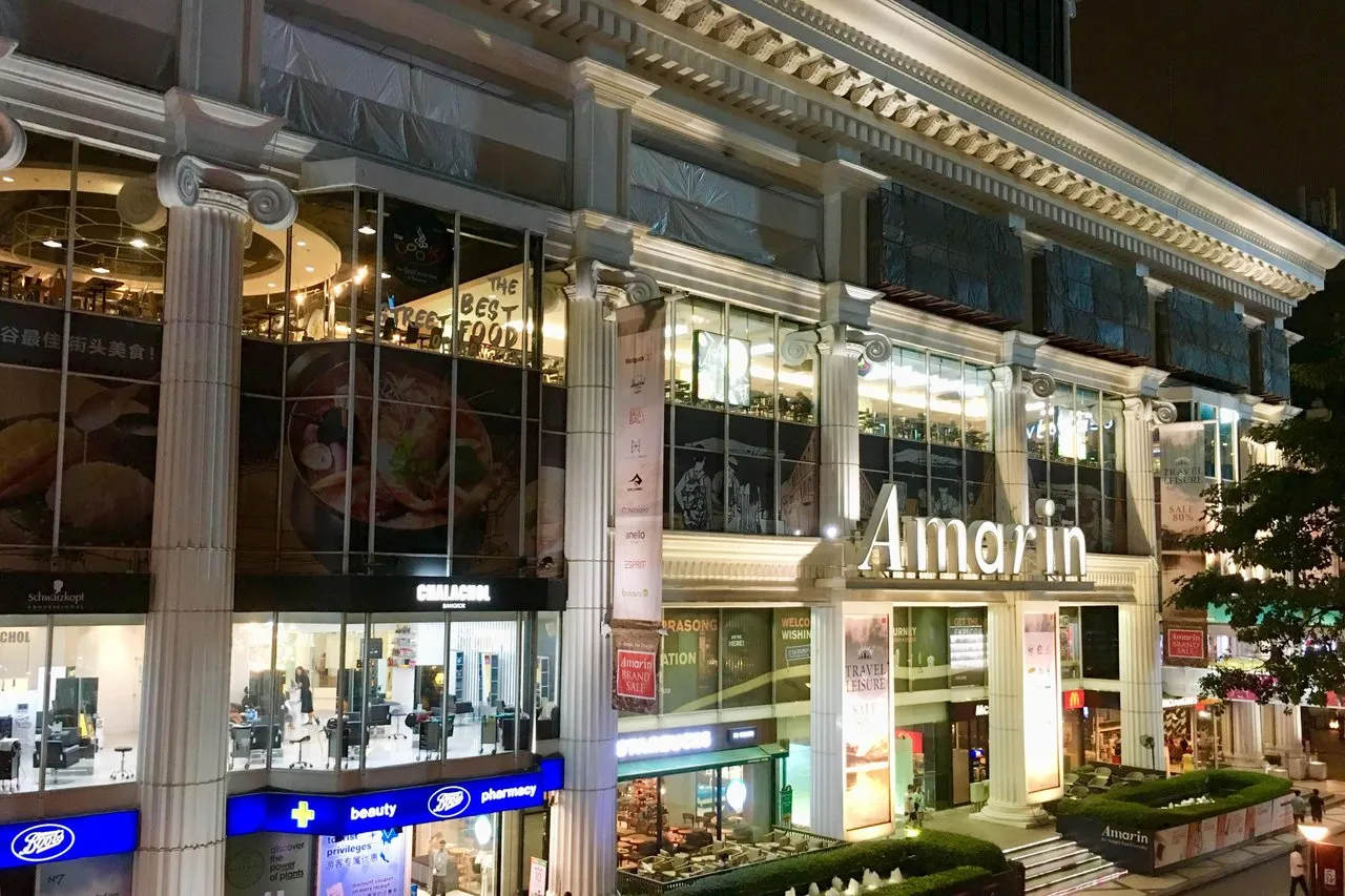 Beautiful Sunday: great value silk and cotton clothes in Bangkok, ไ...