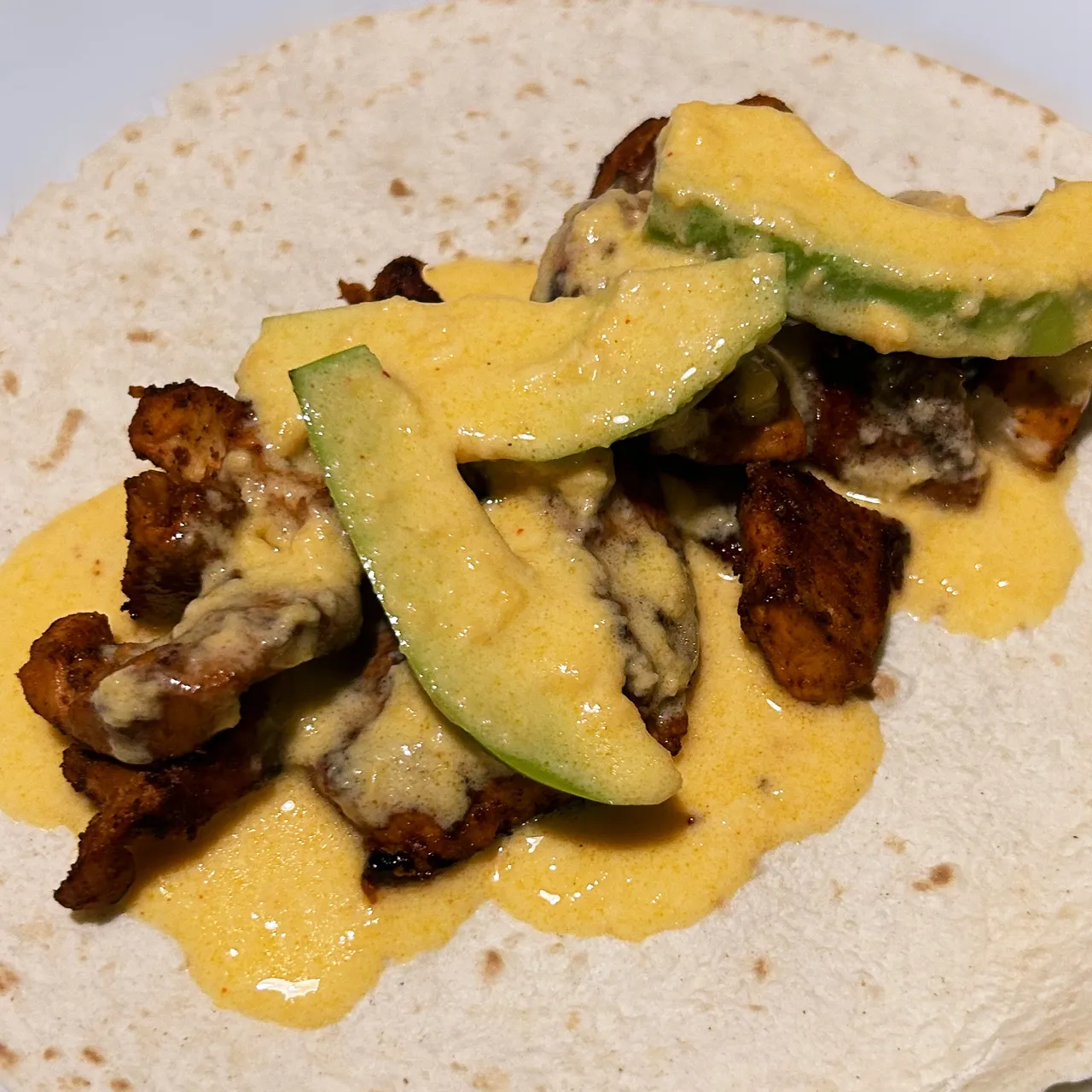 French chicken tacos with cheddar sauce | en/fr